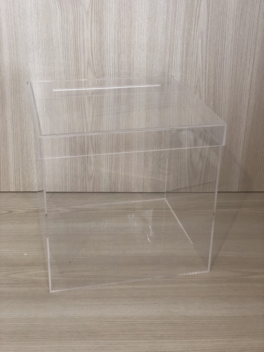 Perspex Wishing Well Cube – Wellington Wedding Hire